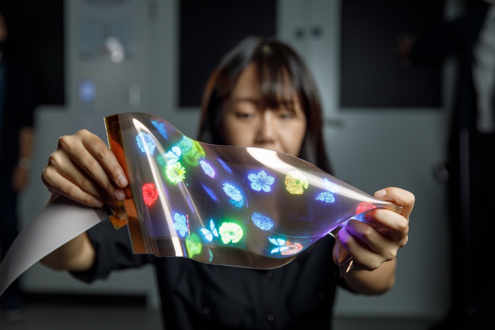 Stretchable OLED display from LG - Sensational Tech